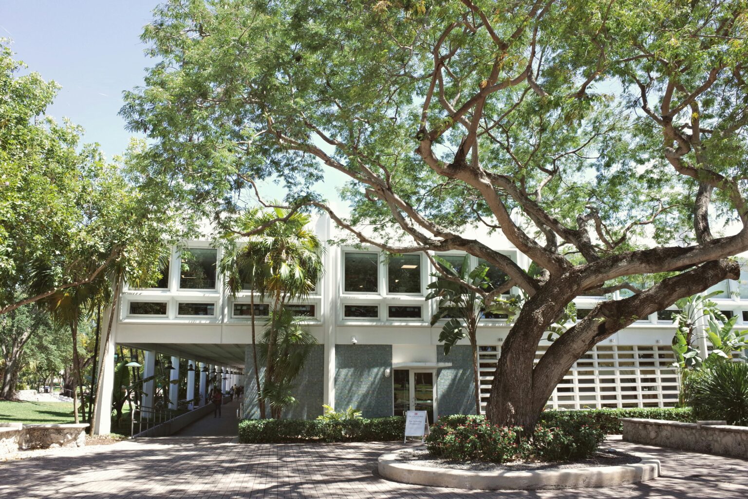 Campus Tours | College Tours | College Visits Checklist